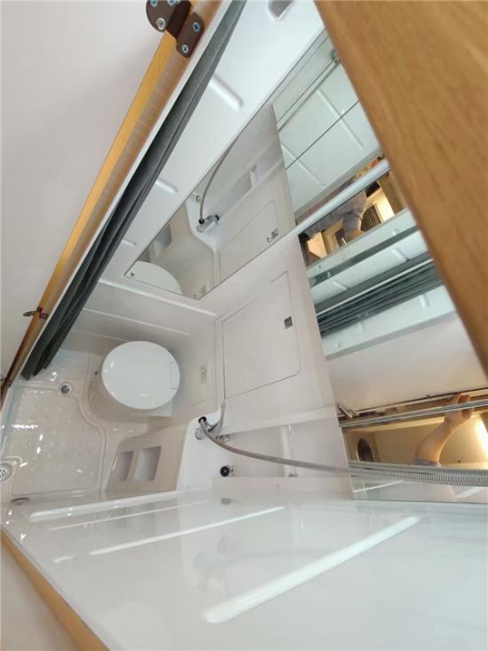 全新瑞弗启界R600越野B型房车，基于上汽大通V90底盘打造