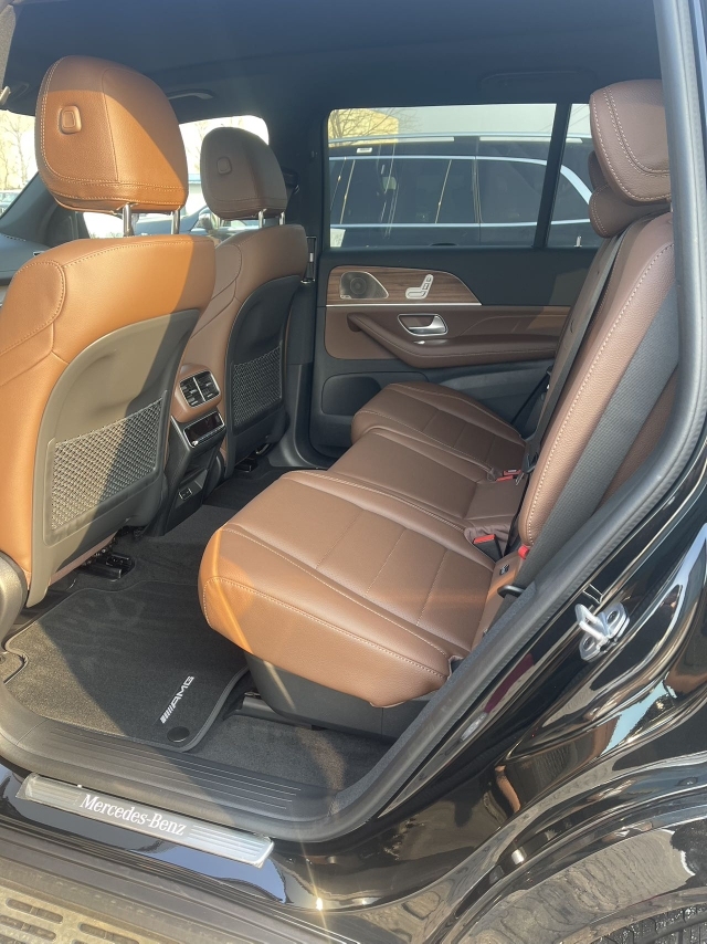 2024款奔驰GLS450 裸车走量价99万起